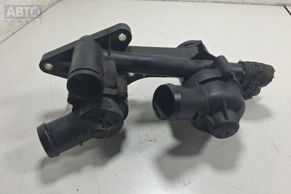 Корпус термостата Skoda Octavia mk2 (A5 1Z) 2004-2013