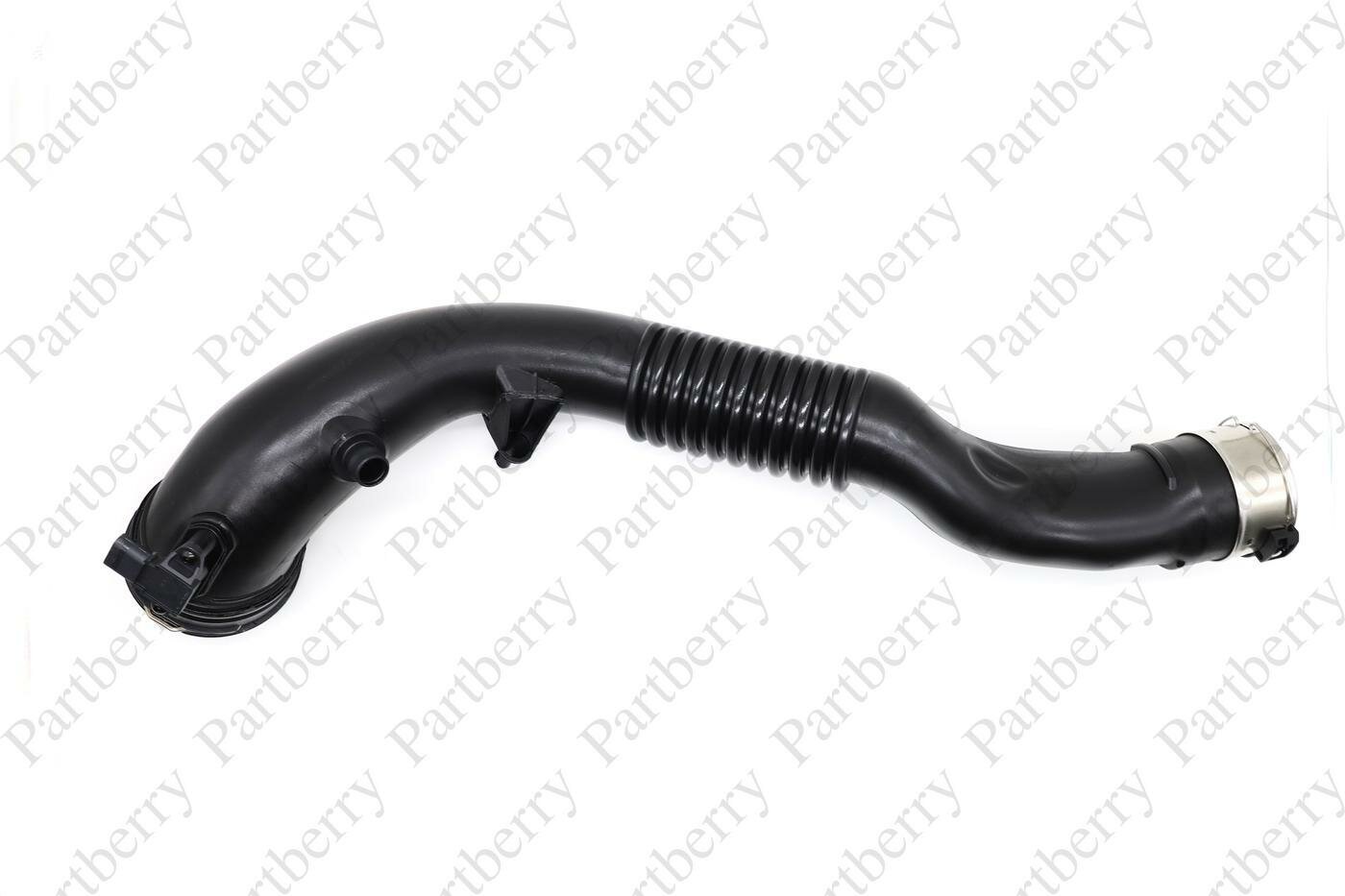 Патрубок интеркулера PARTBERRY PB574832 для BMW 13717604033. — фото 1