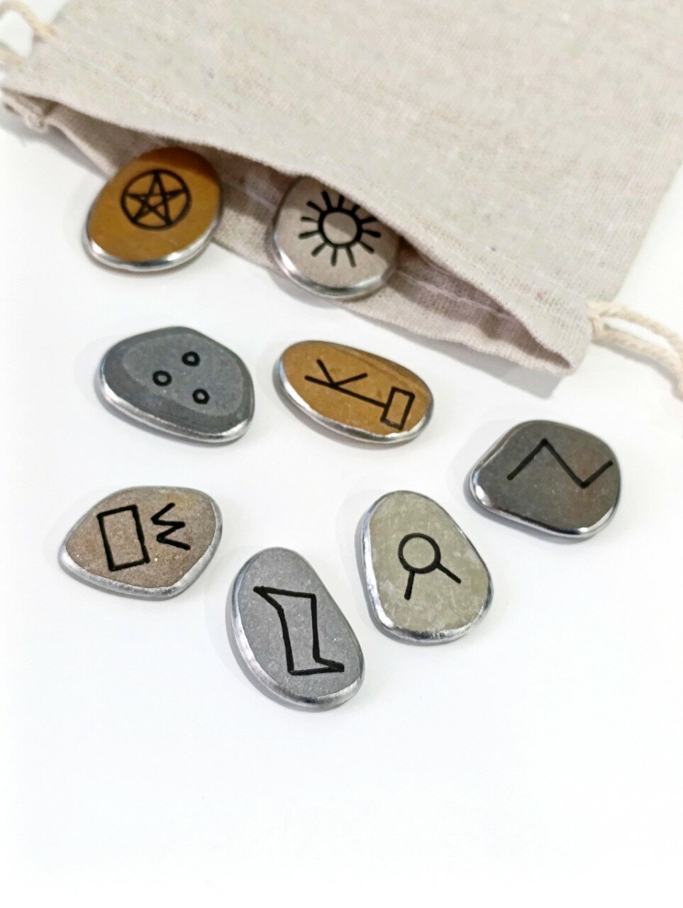 Ангельские руны на камне 26шт. в мешочке. Подарок женщине, маме, подруге, сестре.