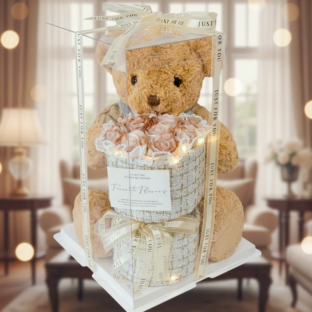 Букет из искусственных цветов с мишкой