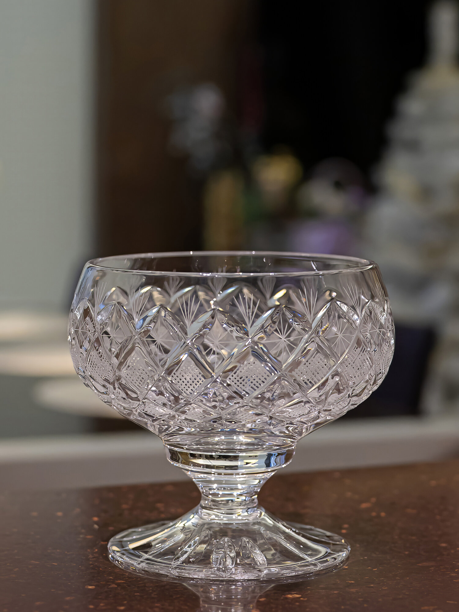 Хрустальная ваза на ножке для сервировки стола Неман 900/103, 9396