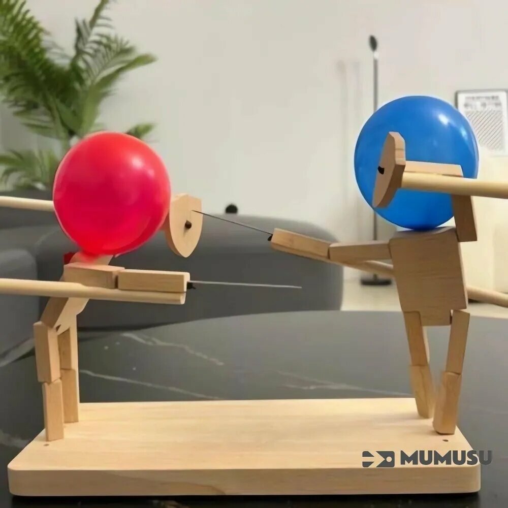 Интерактивная игрушка / Balloon Bamboo Man Battle новые деревянные куклы для фехтования ручной работы 2024 года, игра Битва деревянных ботов для 2 игроков веселая и захватывающая
