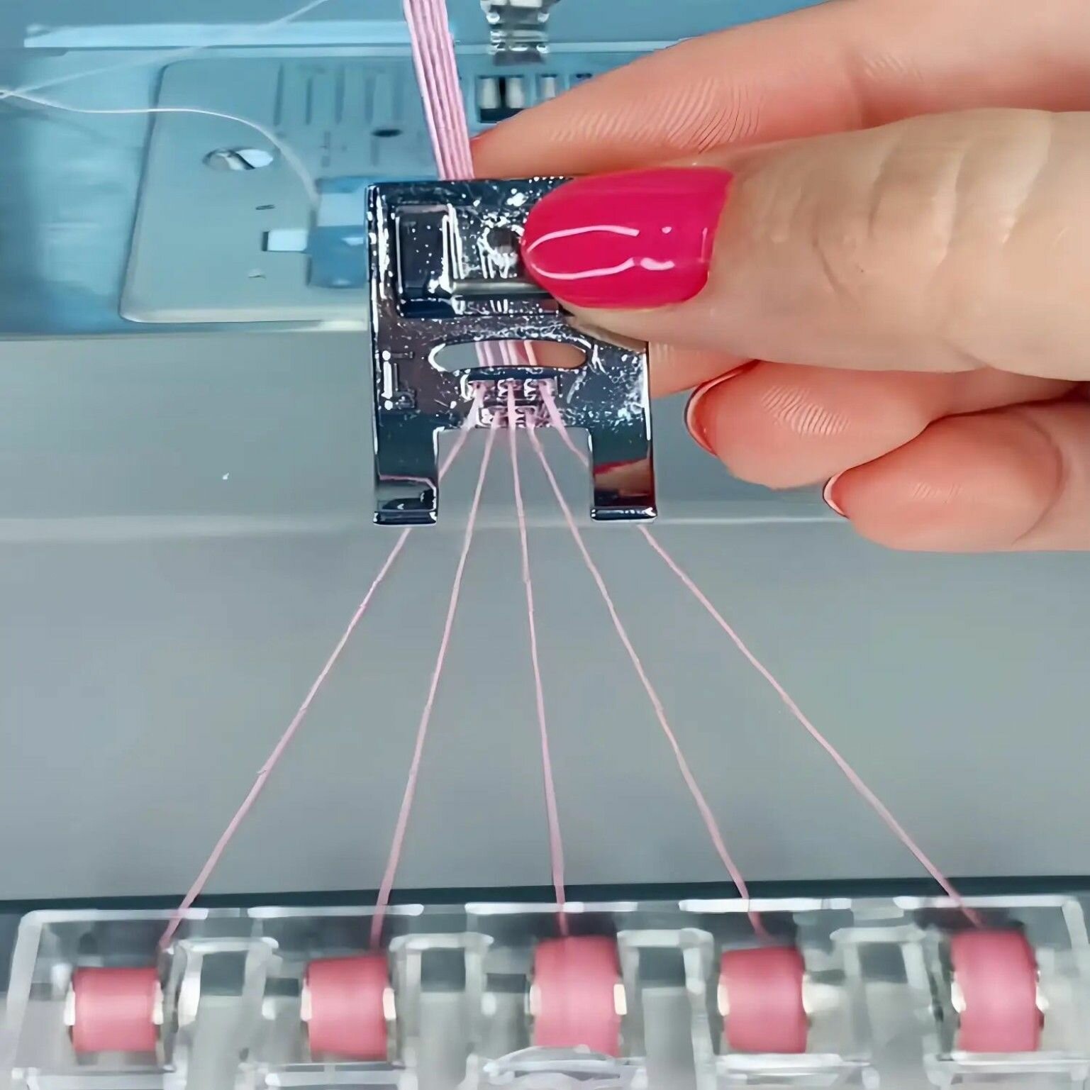 Эксклюзивные приспособления для плетения, серосеребристые принадлежности из шнура, предназначенные для оснащения бытовых швейных машин, идеально адаптированы для ценителей рукоделия