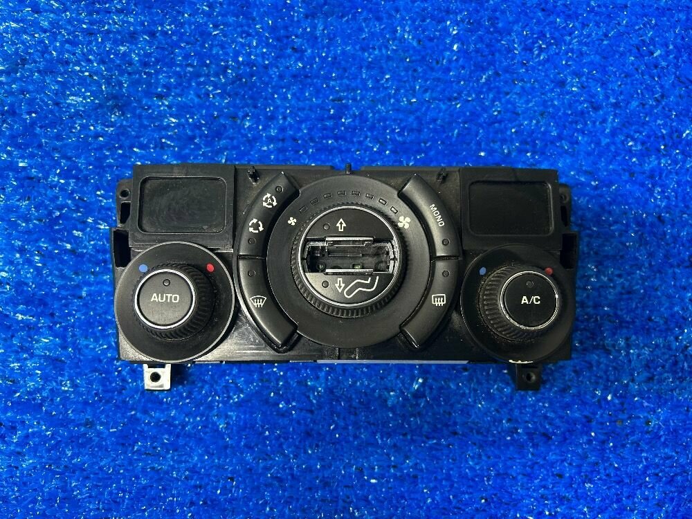 Блок управления климат-контролем Peugeot 3008 6452Y3