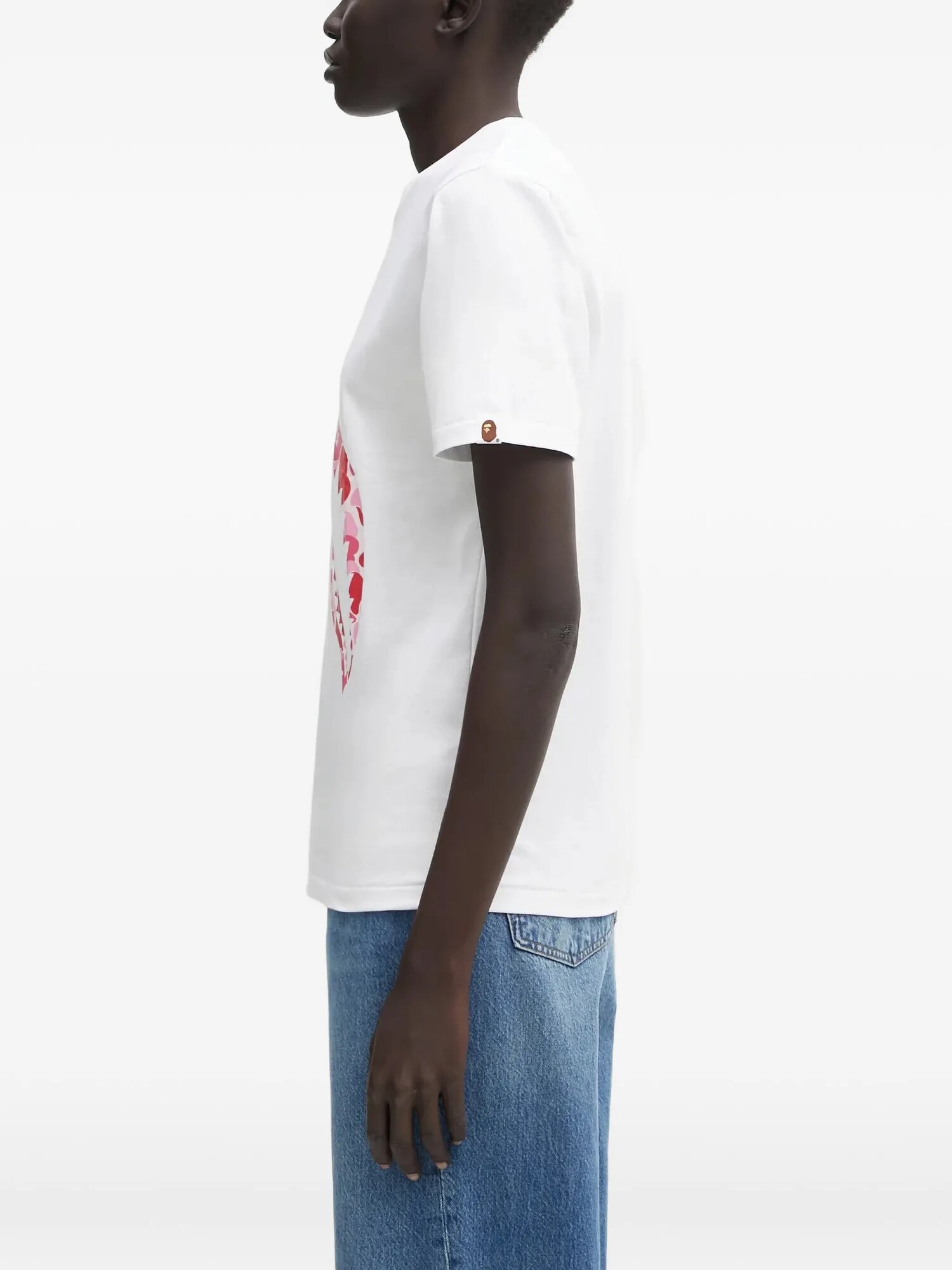 Футболка A BATHING APE ABC Camo Shark, размер 42, бежевый/белый — фото 1