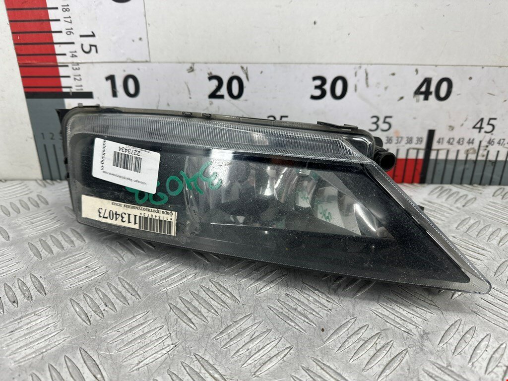 Фара противотуманная левая Volkswagen Tiguan 2 5NA941699B арт. 2273434