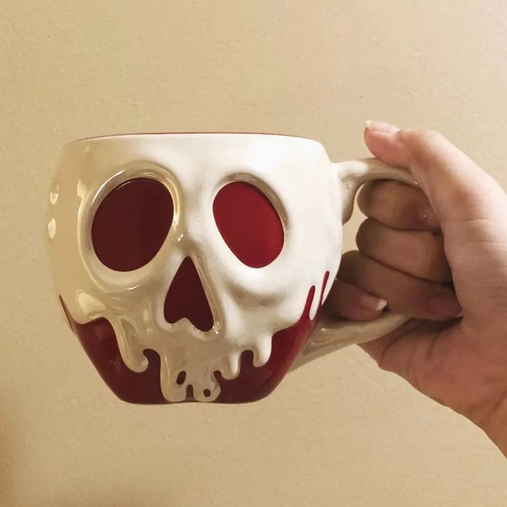 Disney Белоснежка и семь гномов Фигурка Злой Королевы