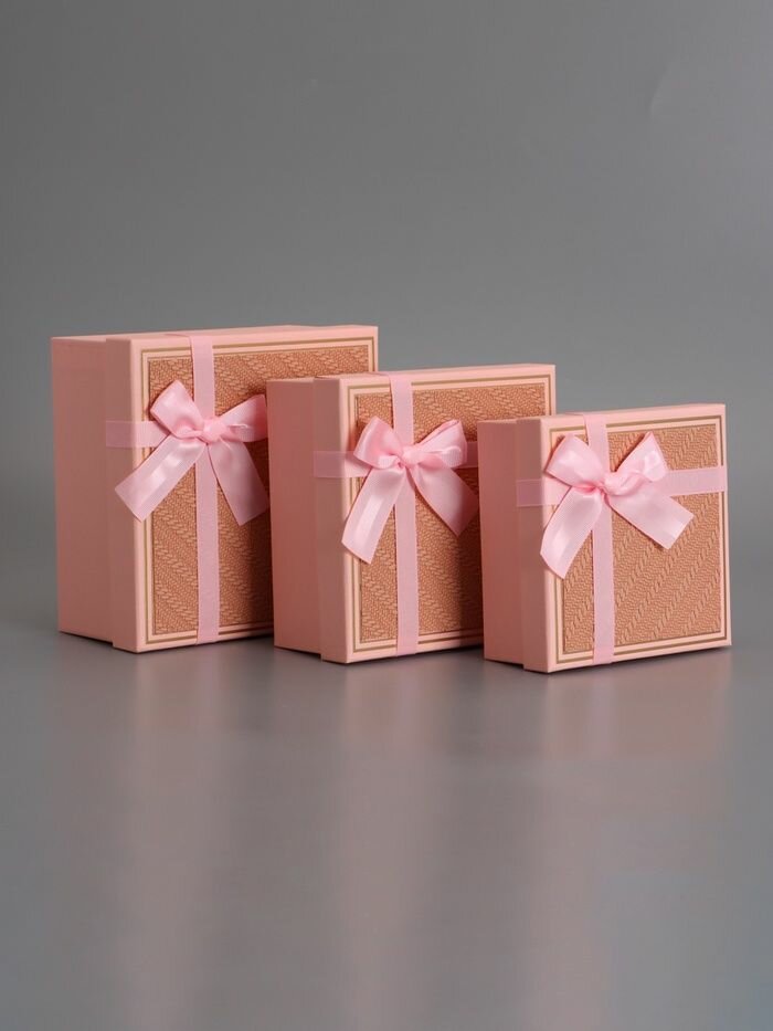 Наборк подарочных коробок 3 в 1, квадратные, розовый с золотым, 19 19 9.8 17 17 8.0 15 15 6.5 см