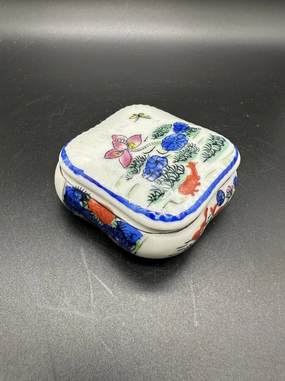Шкатулка под украшения фарфоровая винтажная расписная (Германия)