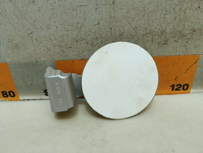 Б/У лючок топливного бака Лючок бензобака Hyundai Solaris 2013 1, RB 457836 Hyundai-KIA арт. 695110U000