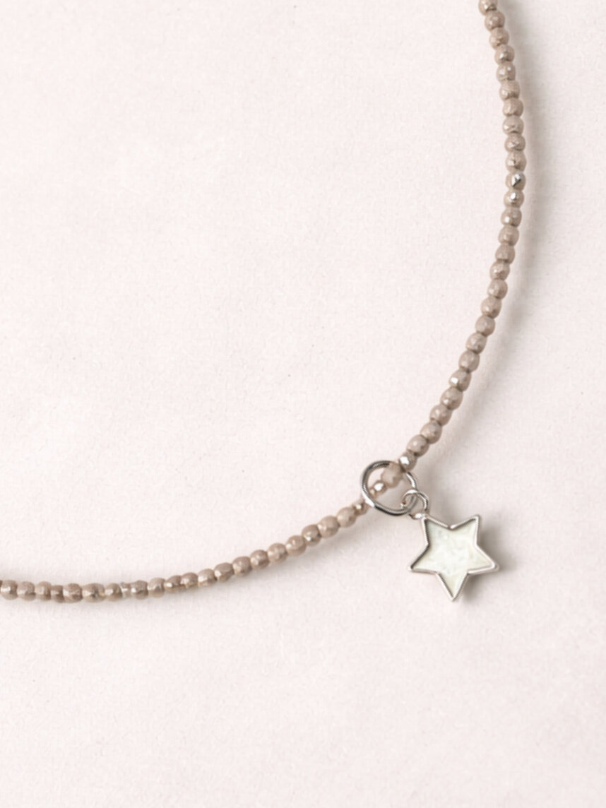 Чокер, шпинель