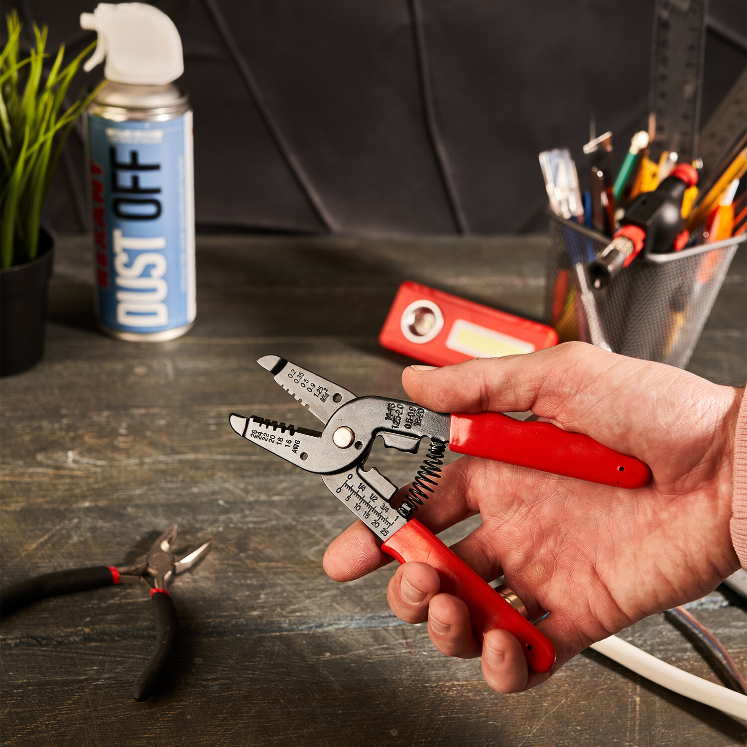 Инструмент HT-1042 для зачистки кабеля 0,20-1,25мм² REXANT, 18 см