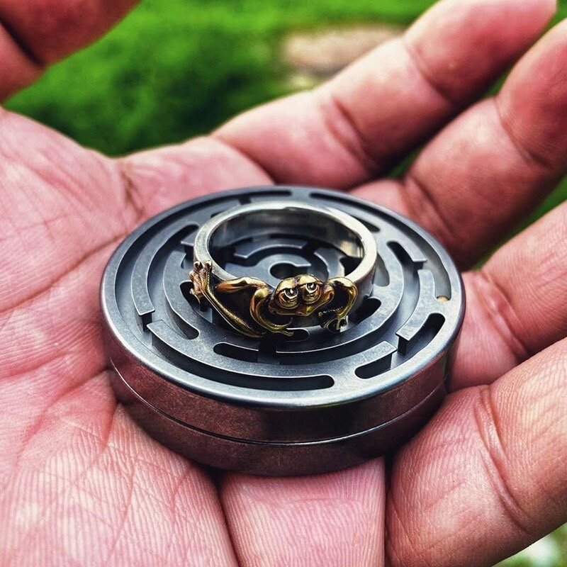 Кольцо плетеное