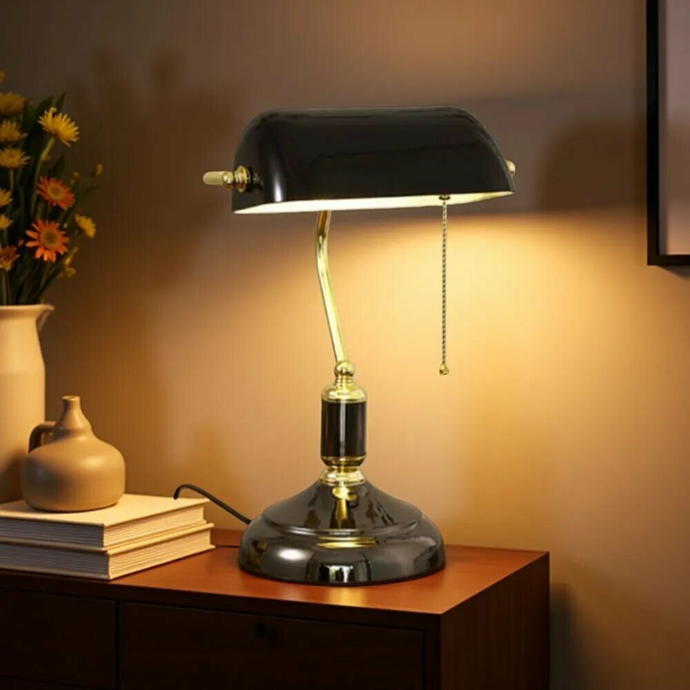 Настольная лампа Банкир с зеленым/белым/черным абажуром