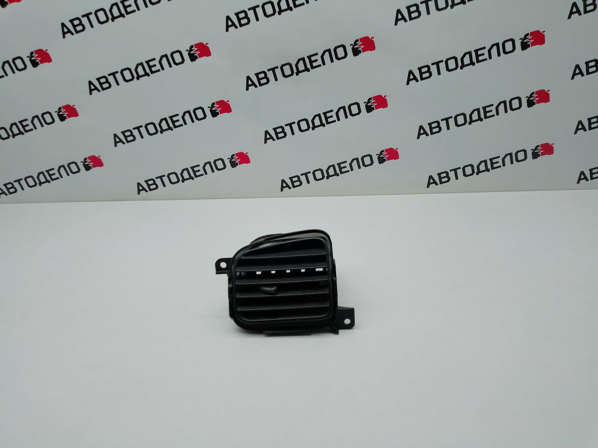 Воздуховод центральный Mazda 323 F 2000 г