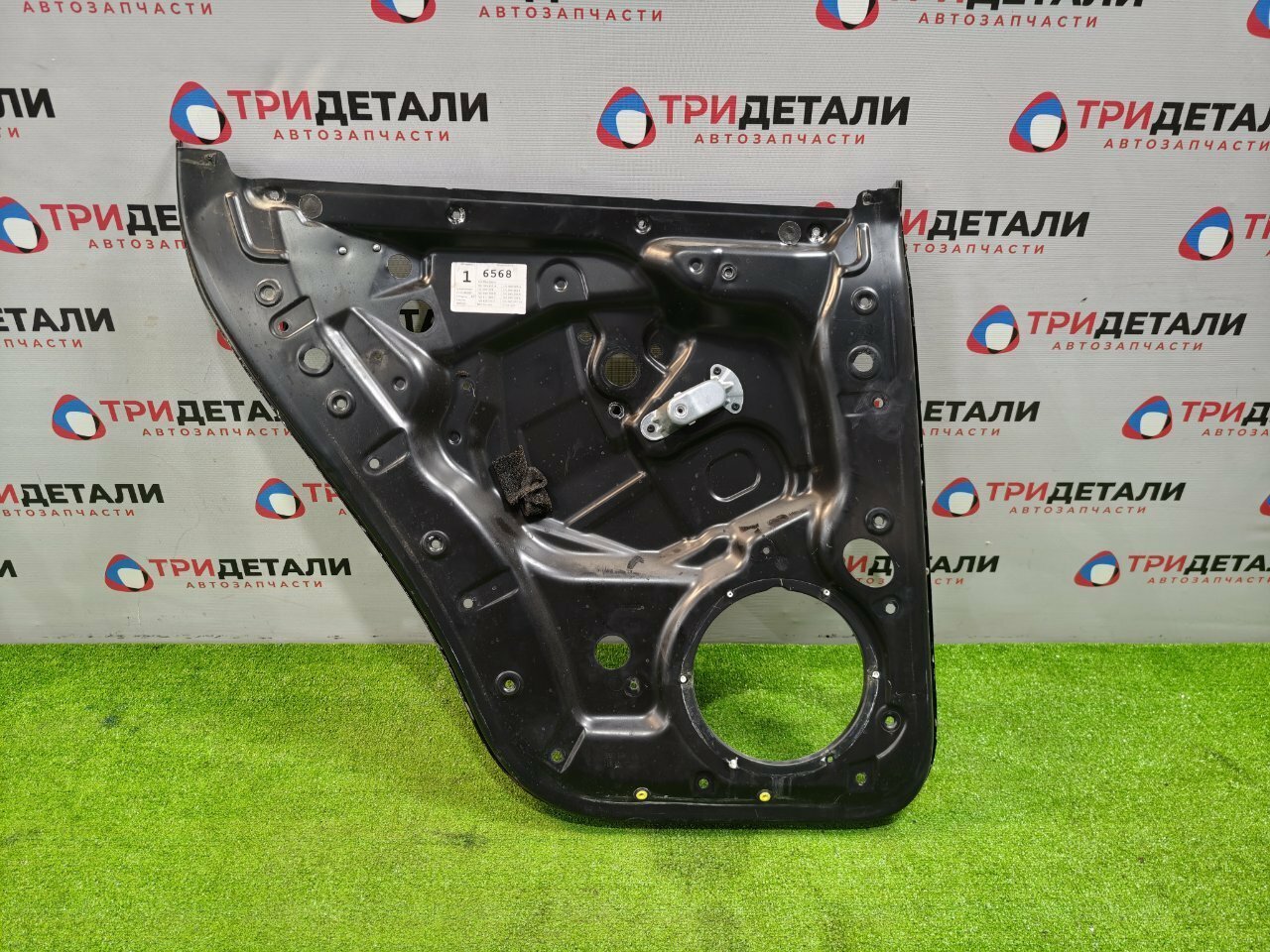 Панель двери Volkswagen Touareg 4.2 BAR 2007 задн. лев. (б/у)