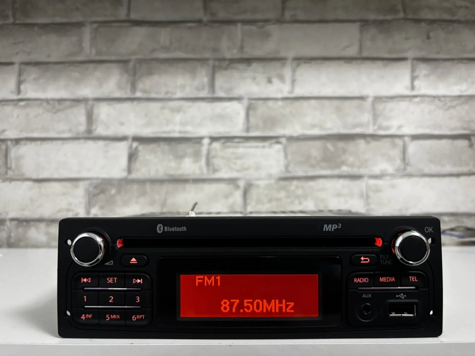 Магнитола Renault, 1 DIN, б/у, для Renault Sandero/Logan и Lada Largus