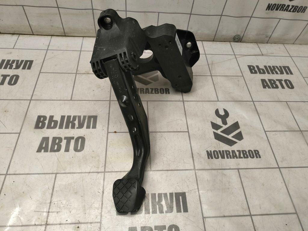 Педаль тормоза Skoda Fabia 2007-2015
