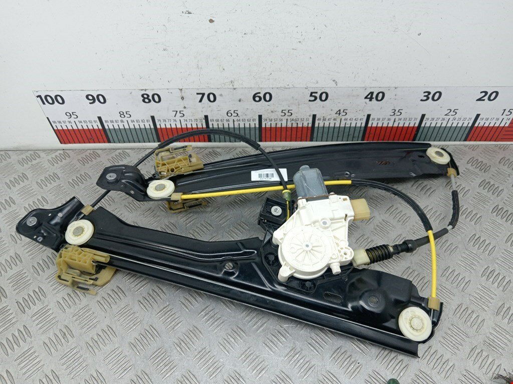 Стеклоподъемник электрический двери передней правой BMW 7-Series (F01/F02) 51337182106 арт. 2274338
