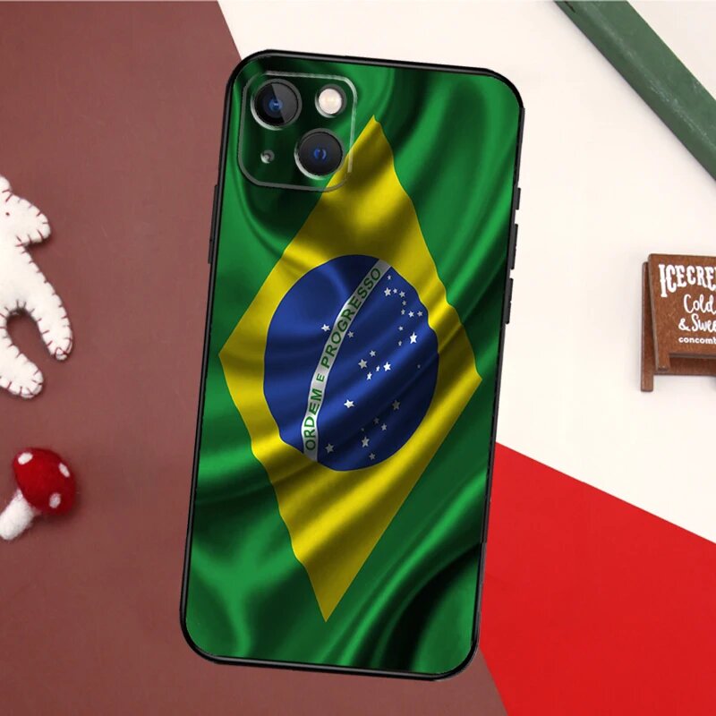 Чехол для iPhone 15 Pro с флагом Бразилии