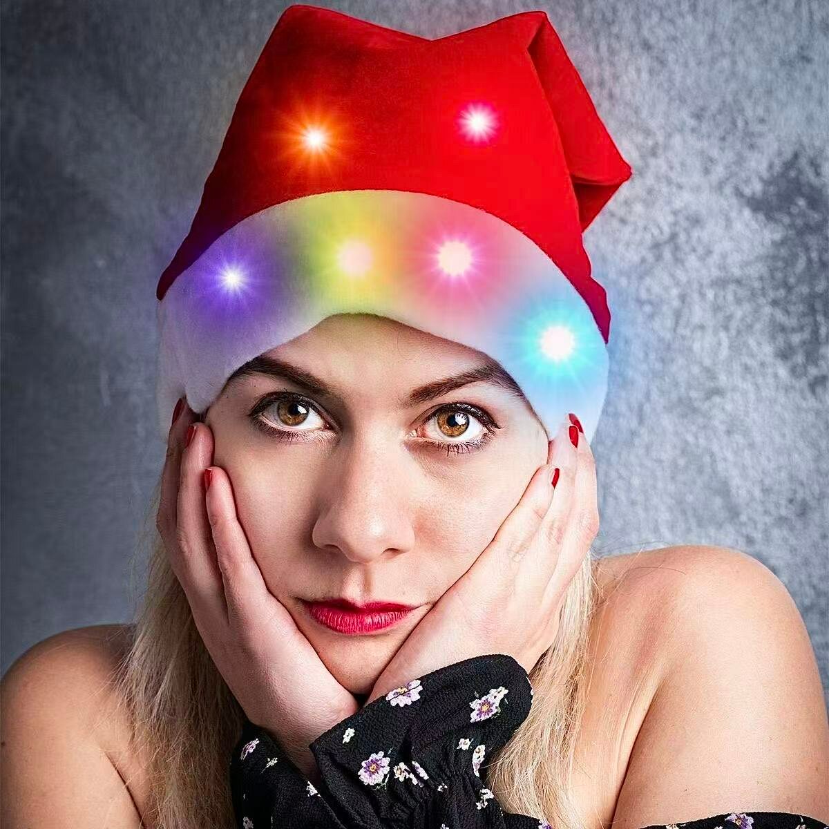 Праздничная шапка Нового года с LED подсветкой (красная) — Для взрослых и детей, атмосферное украшение