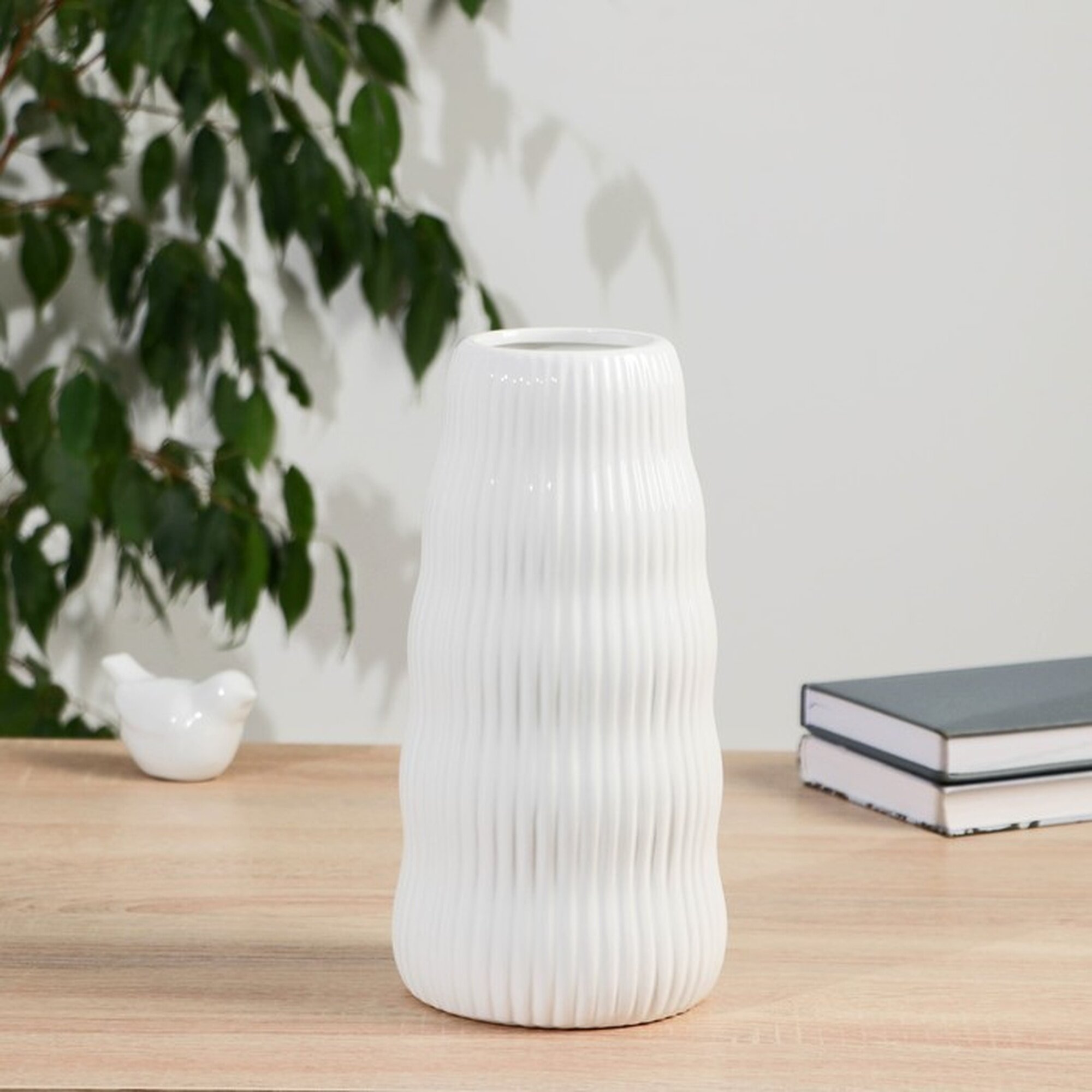Ваза Сима-ленд «Новелла», керамическая, настольная, белая, 26 см