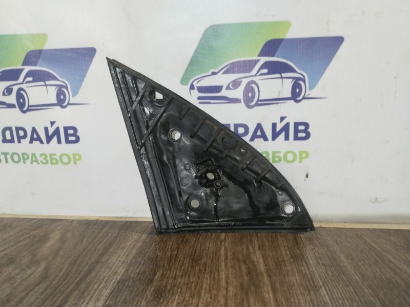 Уплотнитель бокового зеркала AUDI Q7 1 (дорест. 2005—2009)