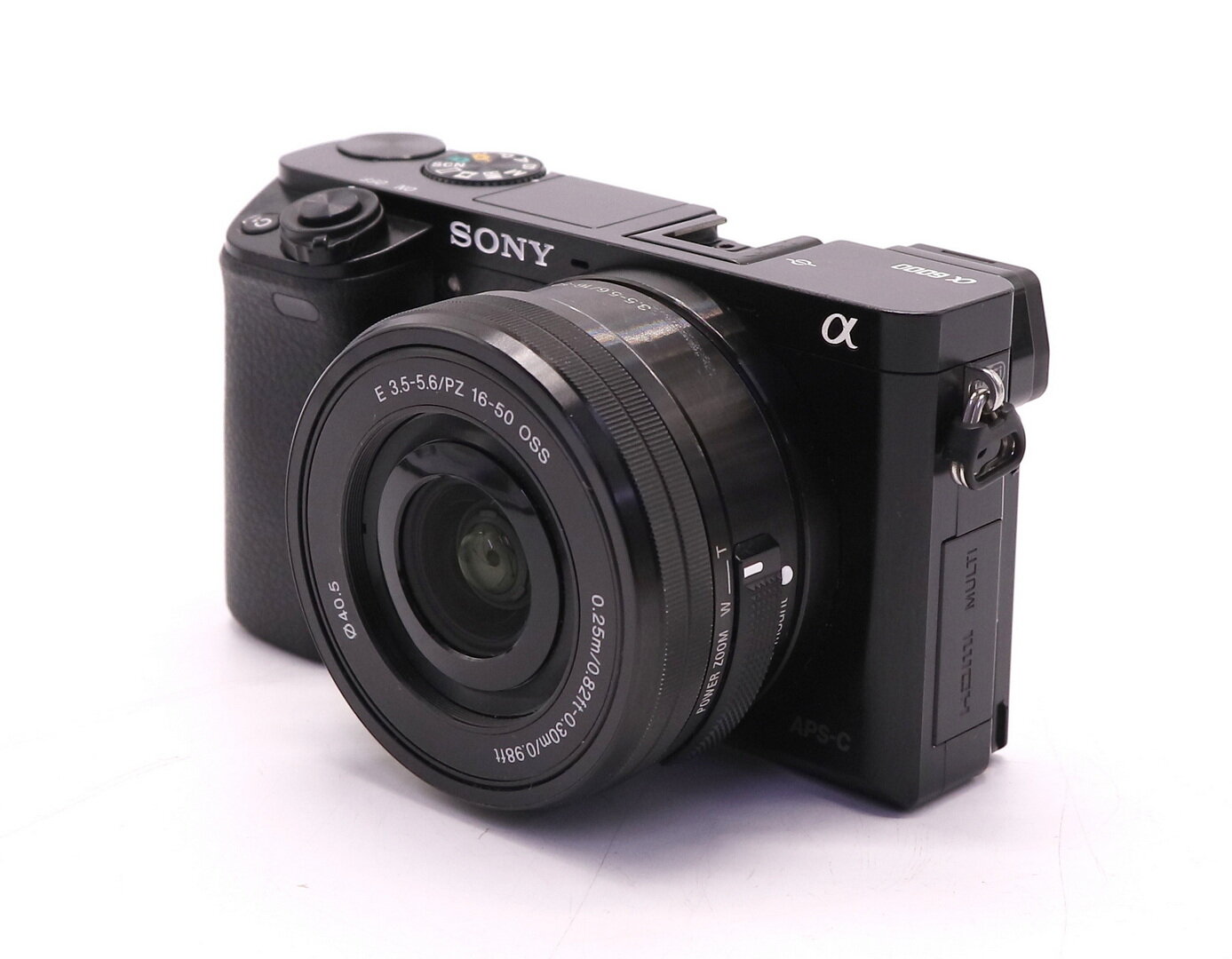 Sony A6000 ILCE-6000L kit (пробег 3100 кадров)
