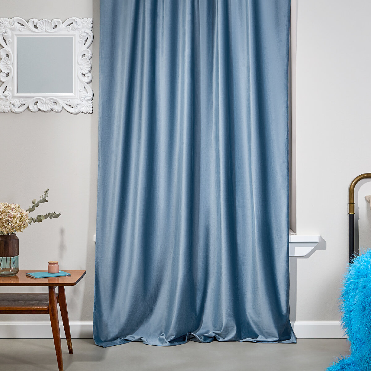 Штора готовая на окно бархатная Iris однотонная, голубая 160х270 см