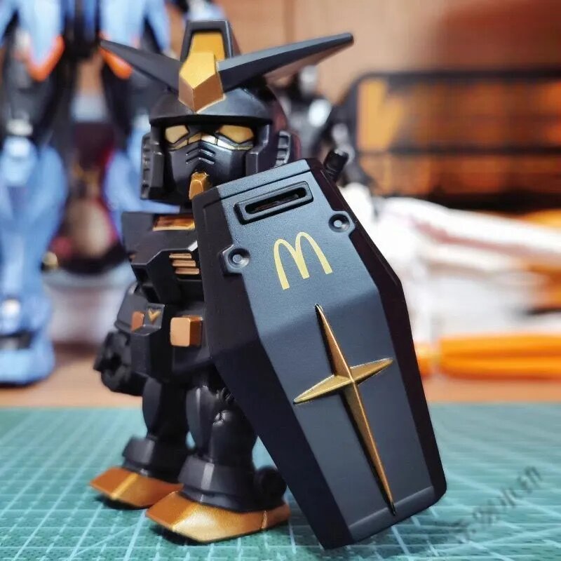 McDonald's 2023 Подлинные ко-брендовые игрушки серии Gundam Limited11
