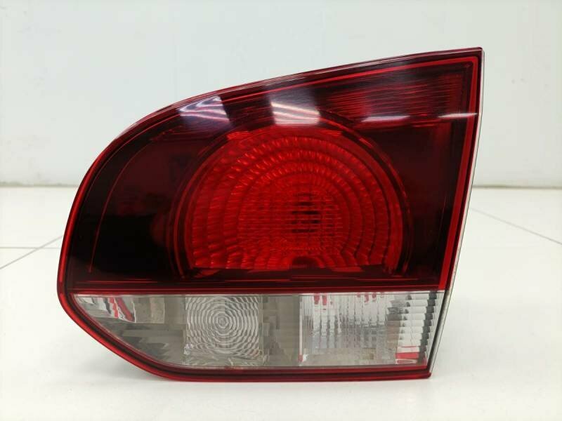 Фонарь задний внутренний правый Volkswagen Golf 6 5K 2009-2013