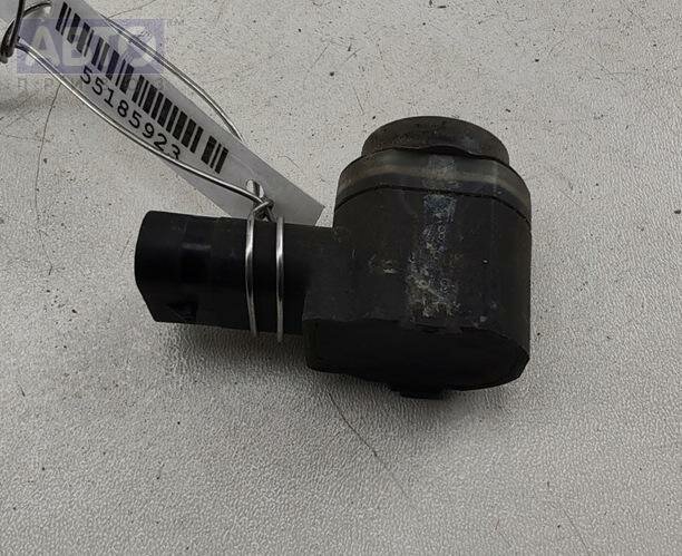 Датчик парковки (парктроник) передний Volkswagen Passat B6