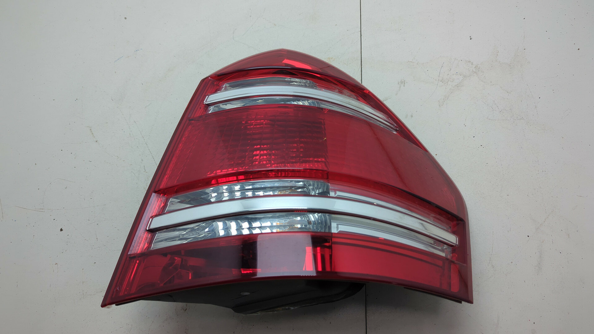 Фонарь (задний) правый Mercedes GL X164 Б/У