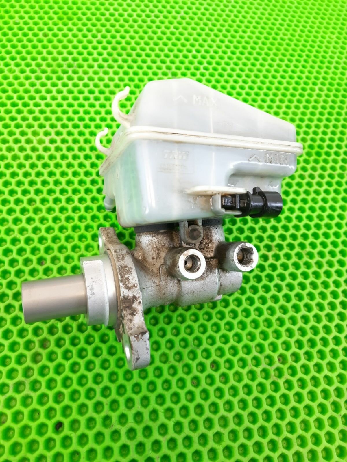 Цилиндр тормозной главный Opel Astra H