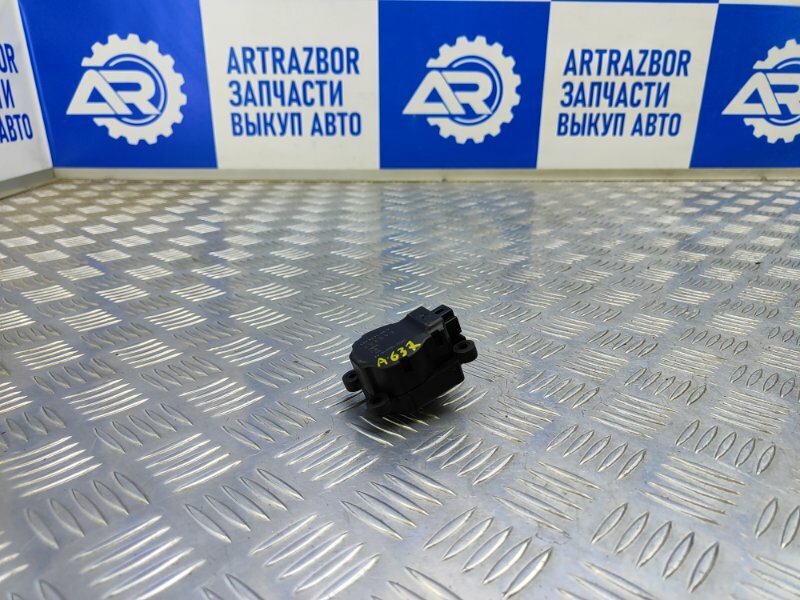 Б/У Моторчик заслонки печки Ford Focus 2 / Форд Фокус 2 1.8 QQDB 125 Л.С. хэтчбек 2008