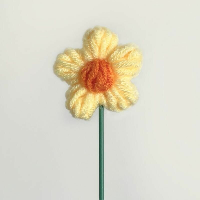 Простой букет из слоеных цветов, связанный вручную крючком, 5шт-светло-желтый