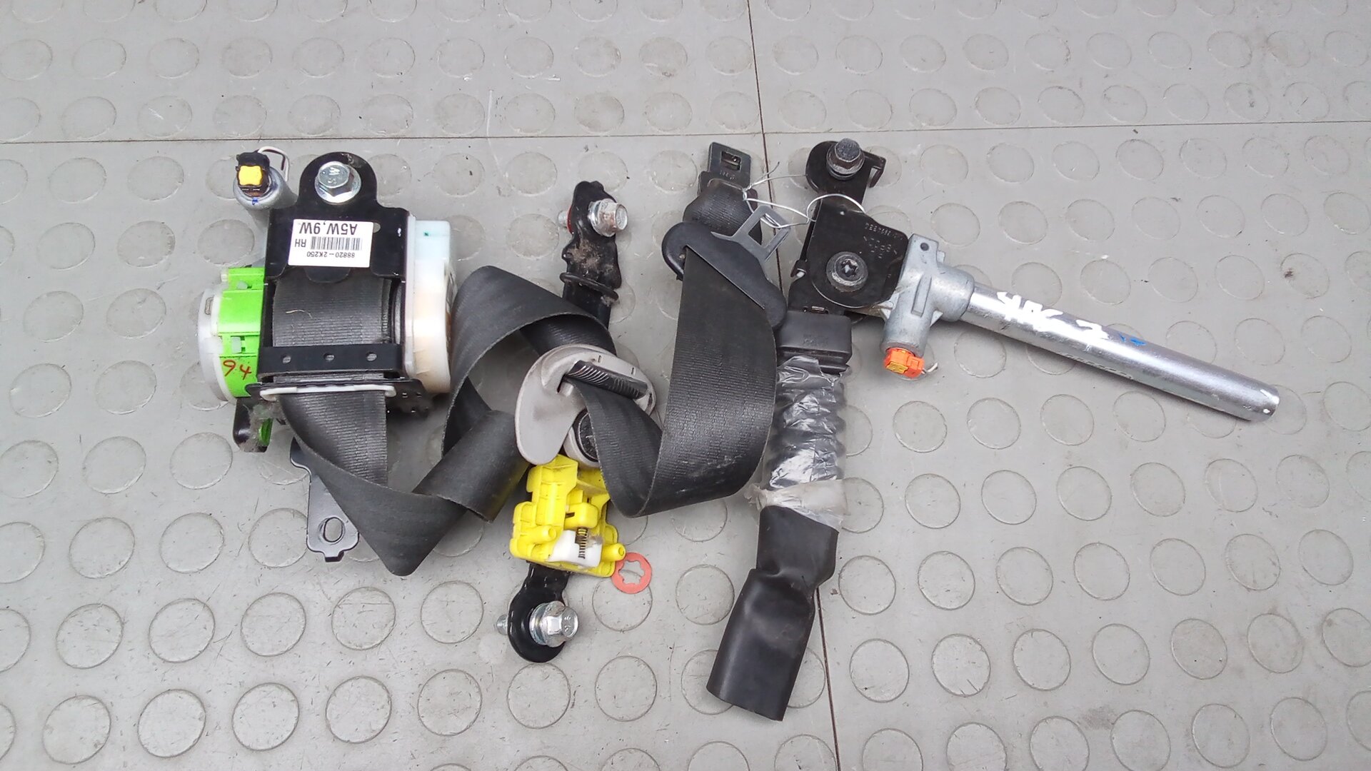 Ремень безопасности с пиропатроном сиденья переднего KIA SOUL 1, Номер 888202K250WK