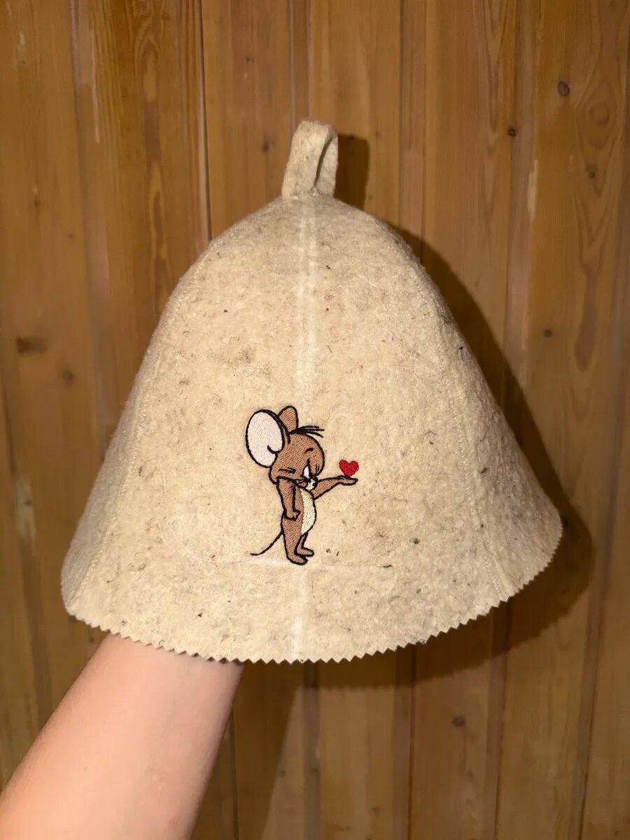 Шапка для бани из войлока с вышивкой