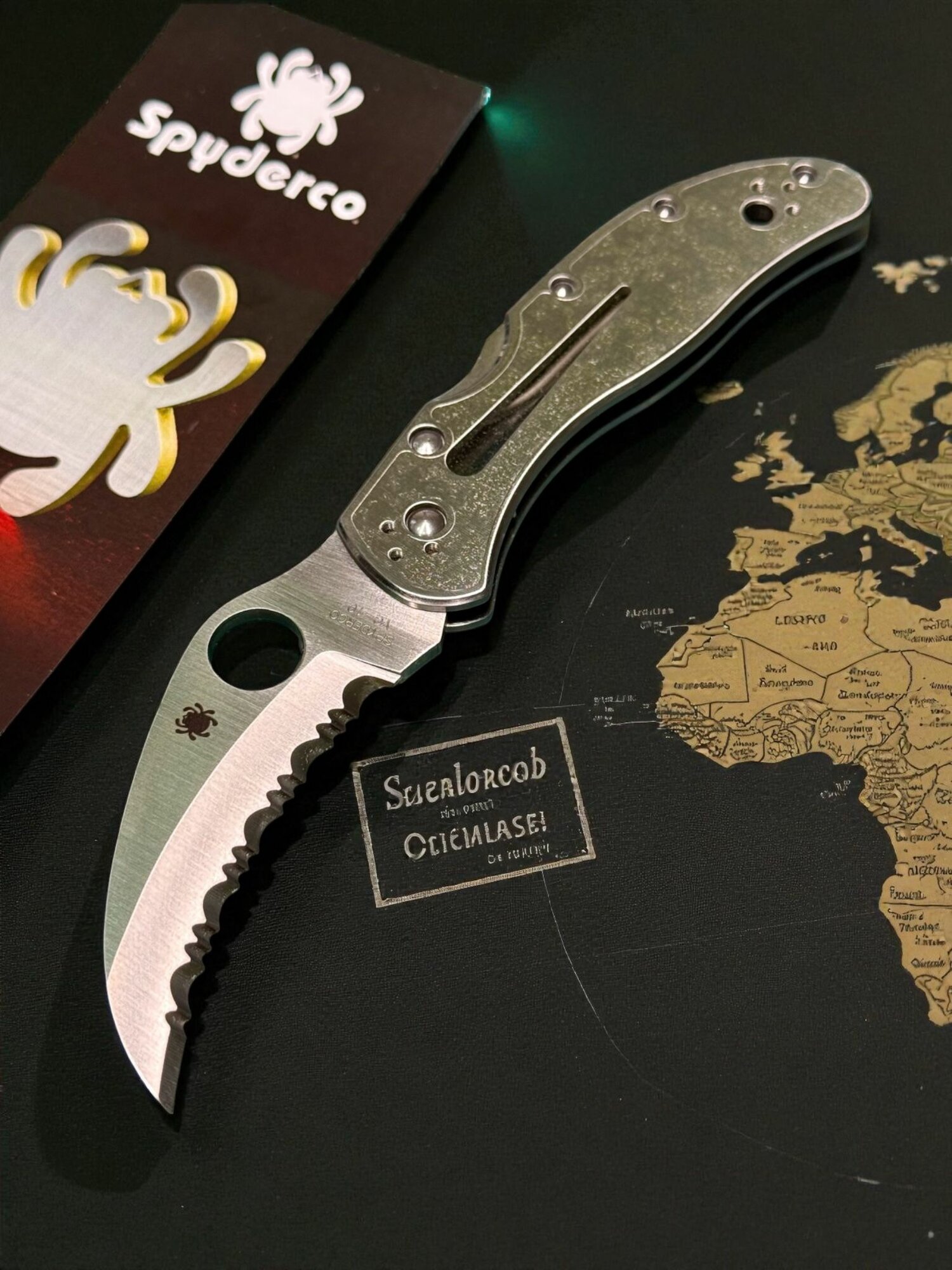 Нож складной Spyderco C08S Harpy, Full Serrated Edge, Stainless Handle