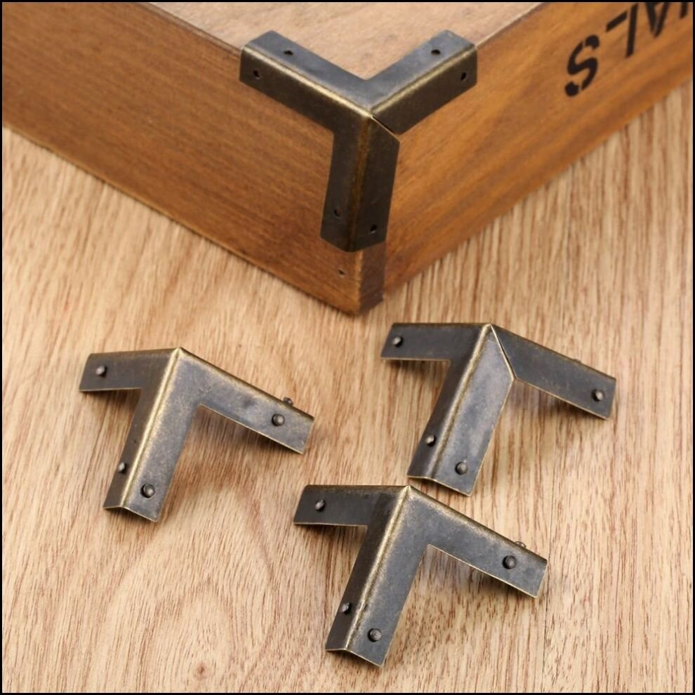 Уголок мебельный