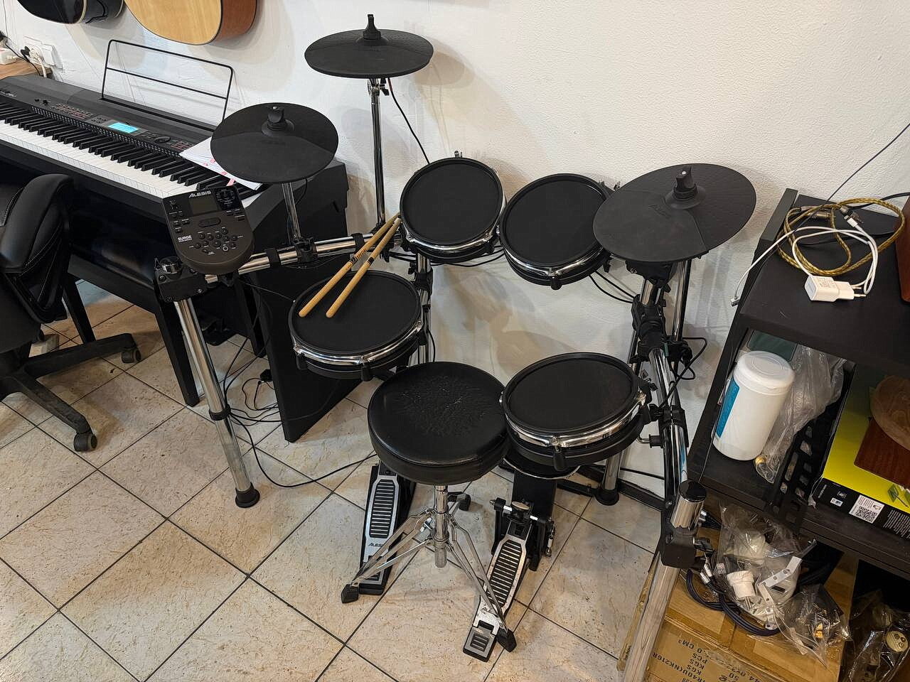 Барабанная установка Alesis Surge Mesh Kit