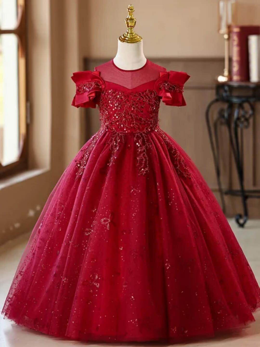 Платье Праздничное нарядное платье. Выпускной вечер, праздник