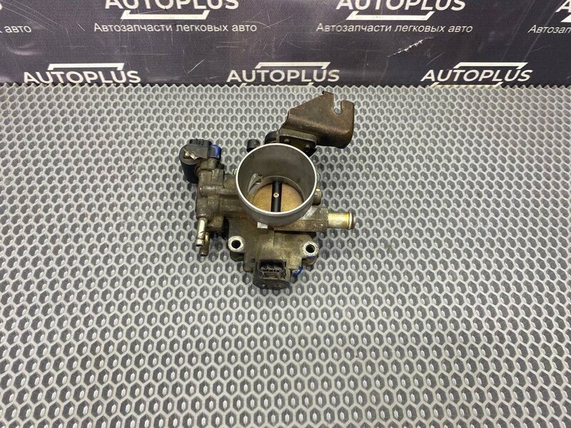 Дроссельная заслонка