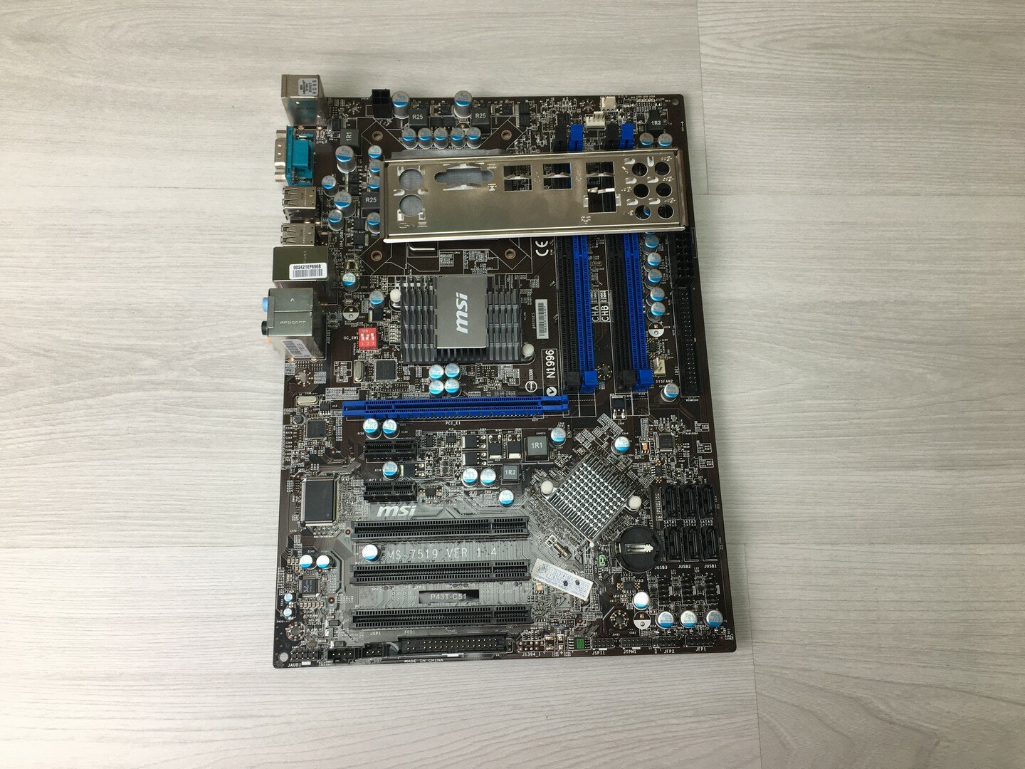 Материнская плата S-775 MSI P43T-C51 MS-7519 VER 1.4 P43/SATA/4xDDR2/Sb/Lan/ATX