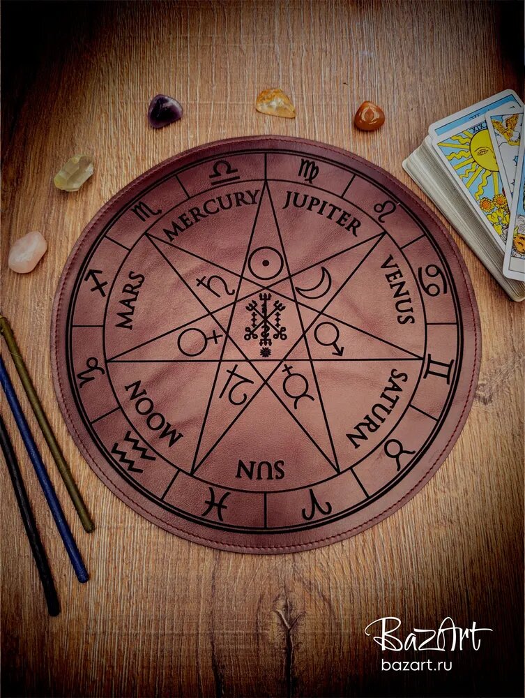 Алтарь для ритуалов из натуральной кожи, BazArt, размер М, диаметр 27 см, бордовая кожа КРС