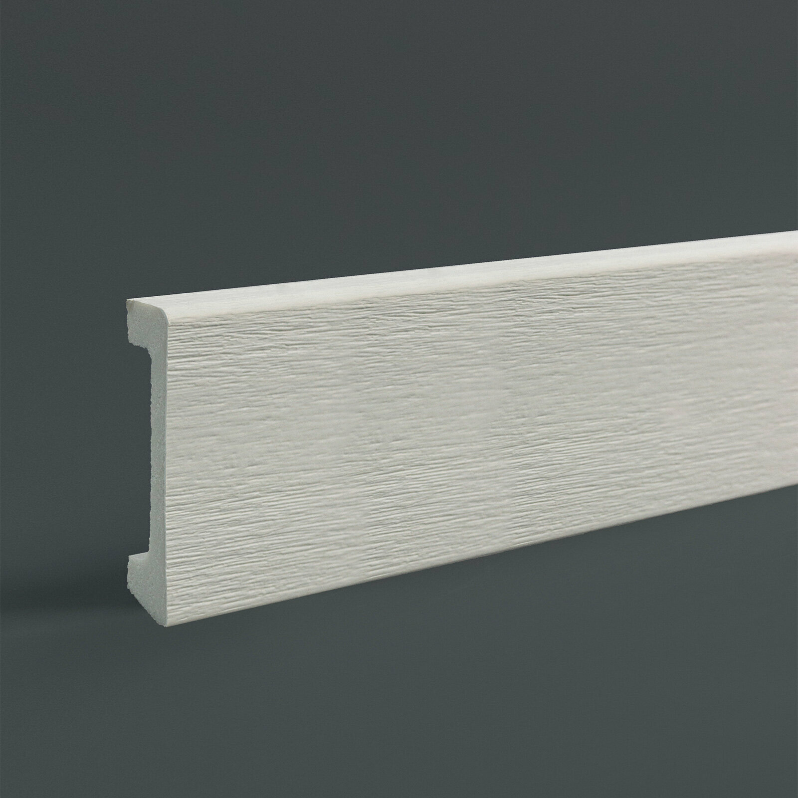 Плинтус дюрополимер напольный DECOMASTER (декомастер), 58х16х2400 мм, D234-70 ДМ дуб белый