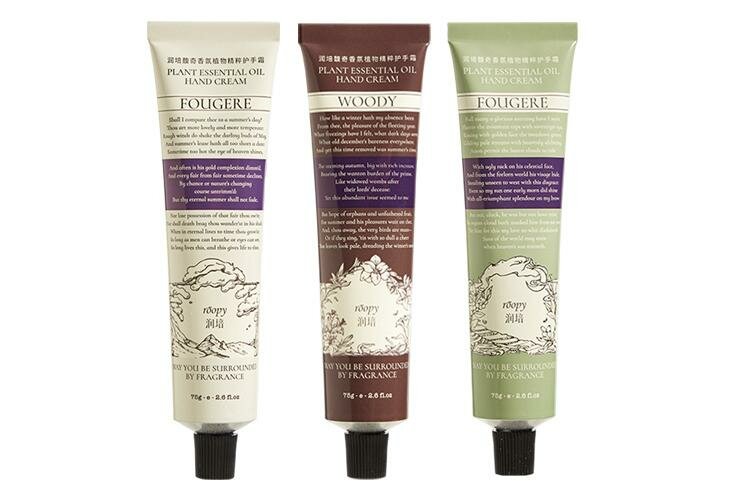 Ароматический увлажняющий крем для рук унисекс Roopy Fragrance, Classic Combo 3 Pack (Melting Snow+Tea-Stained Night+Santalum Album Lily), 75 мл