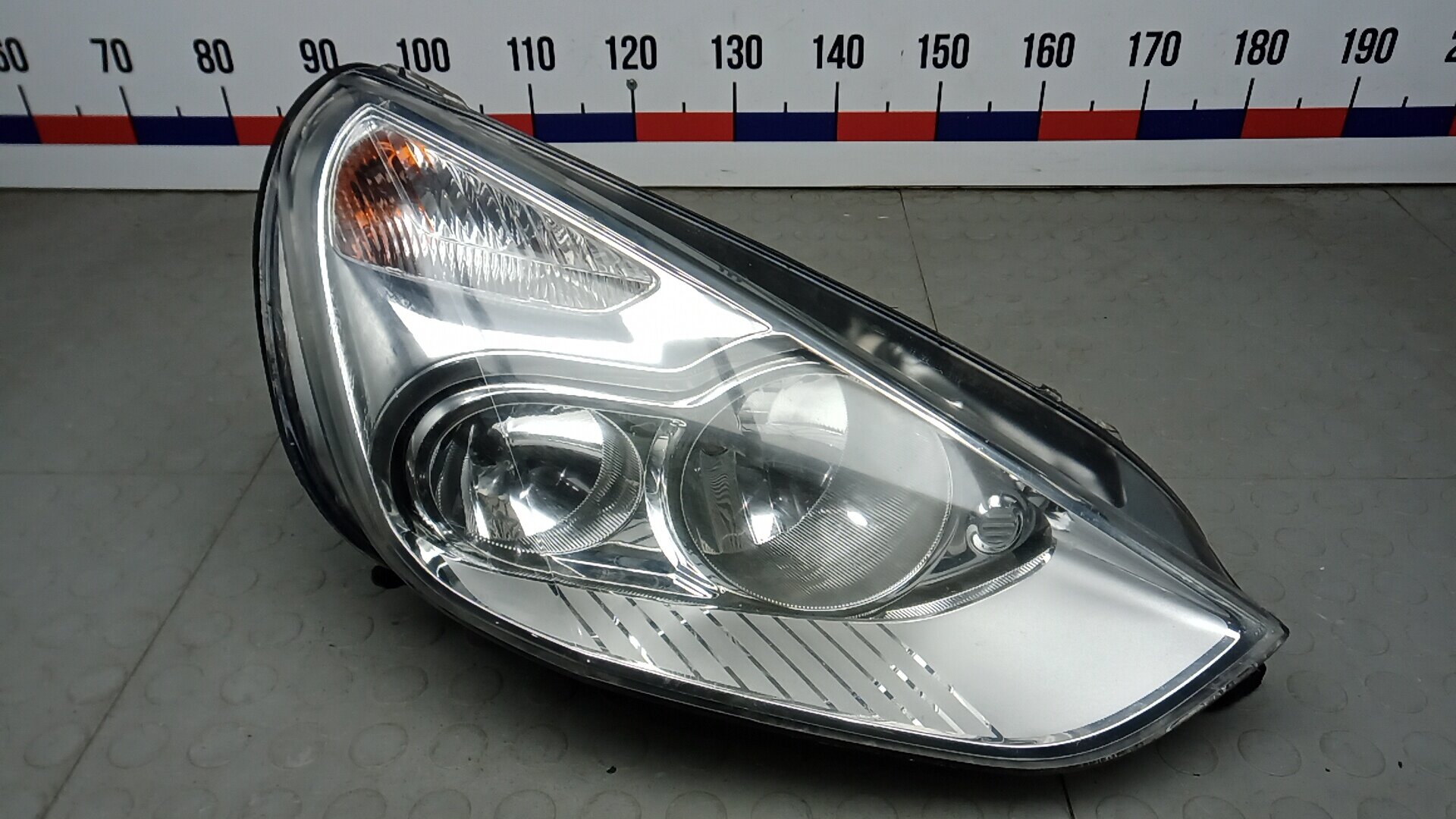 Фара правая FORD S-MAX