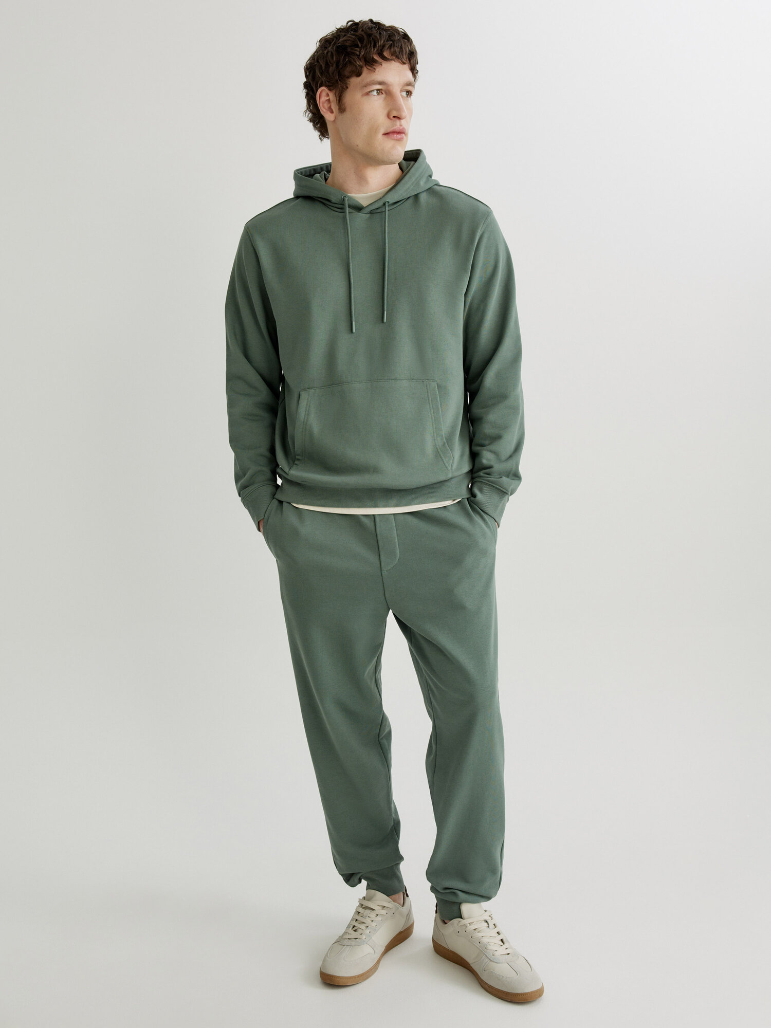 Брюки джоггеры