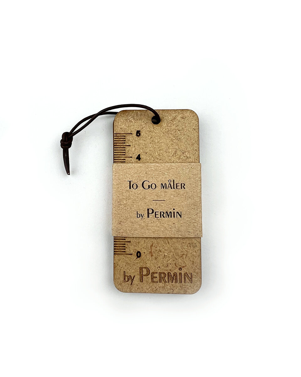 Линейка для спиц и крючков PERMIN измеритель мини "To Go", коричневая 860004